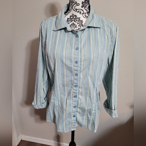 wombat | Tops | Wombat Womansstriped Button Uptop | Poshmark